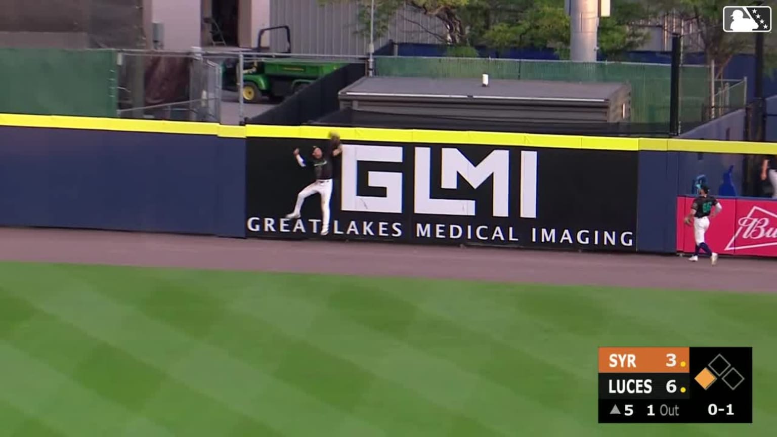 Cam Eden's home run robbery | 07/26/2024 | MLB.com