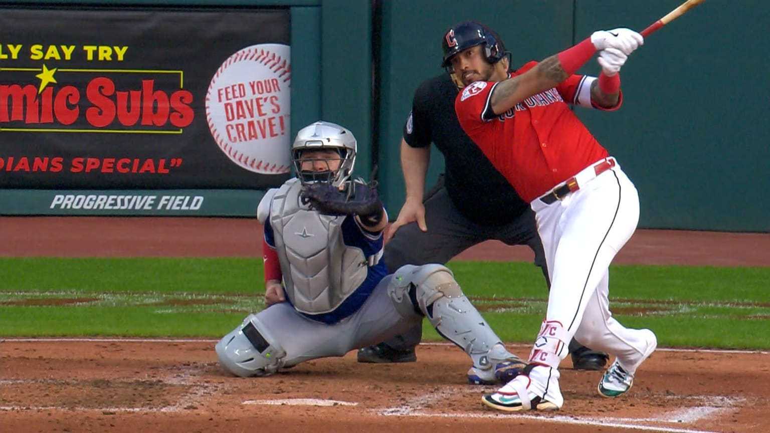 Gabriel Arias pega un doble de dos carreras | 25/06/2025 | Lasmayores.com