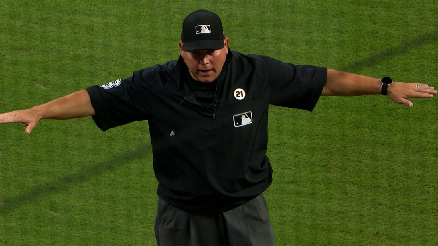 Will Smith triples after review | 09/15/2024 | Los Angeles Dodgers