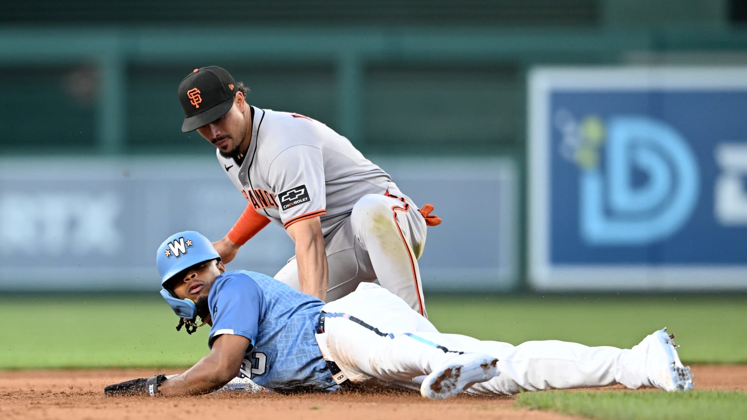 Patrick Bailey throws out José Tena to end the 5th | 05/23/2025 | San ...