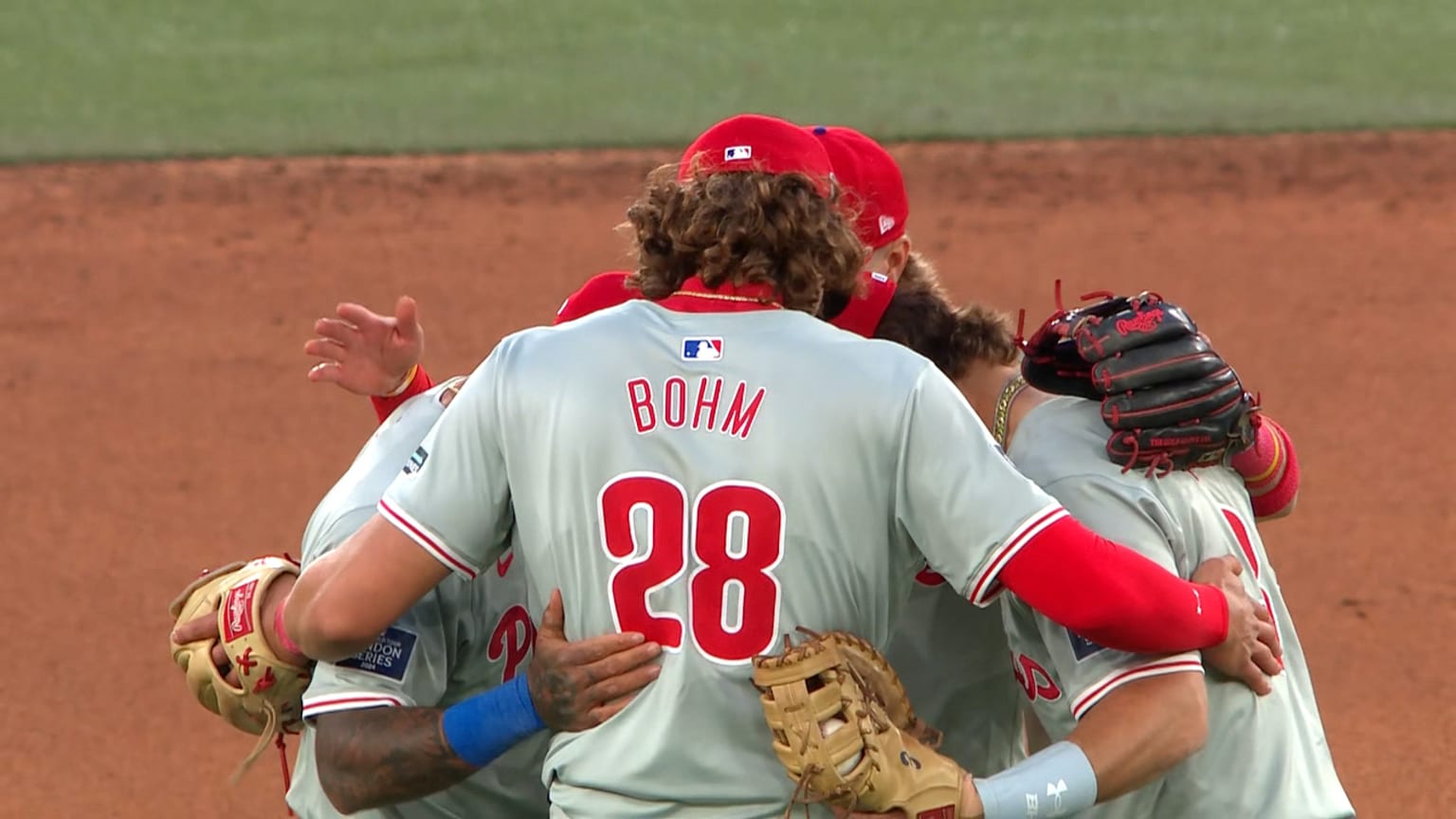 José Ruiz induces a game-ending double play | 06/08/2024 | Philadelphia ...