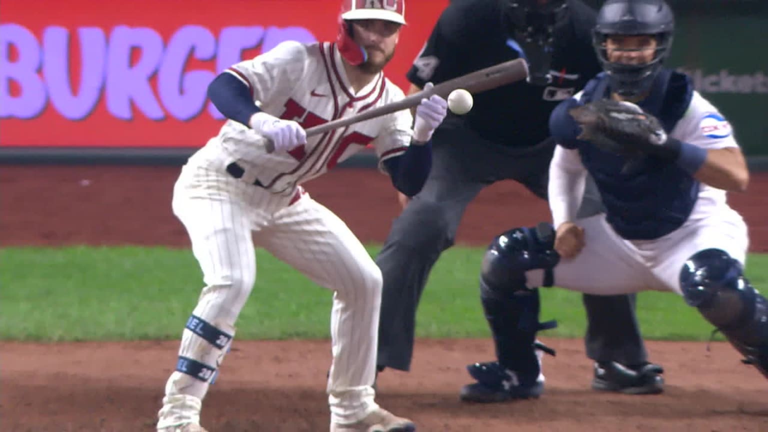 Kyle Isbel hits an RBI single in the 7th inning | 09/16/2023 | MLB.com