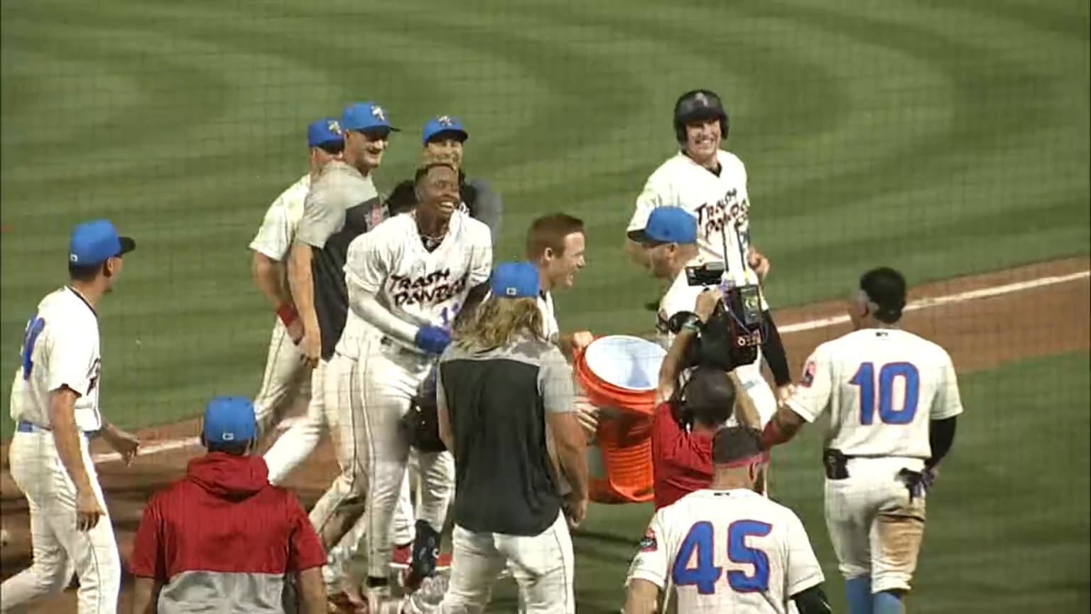 Denzer Guzman's walk-off grand slam | 05/26/2024 | Los Angeles Angels