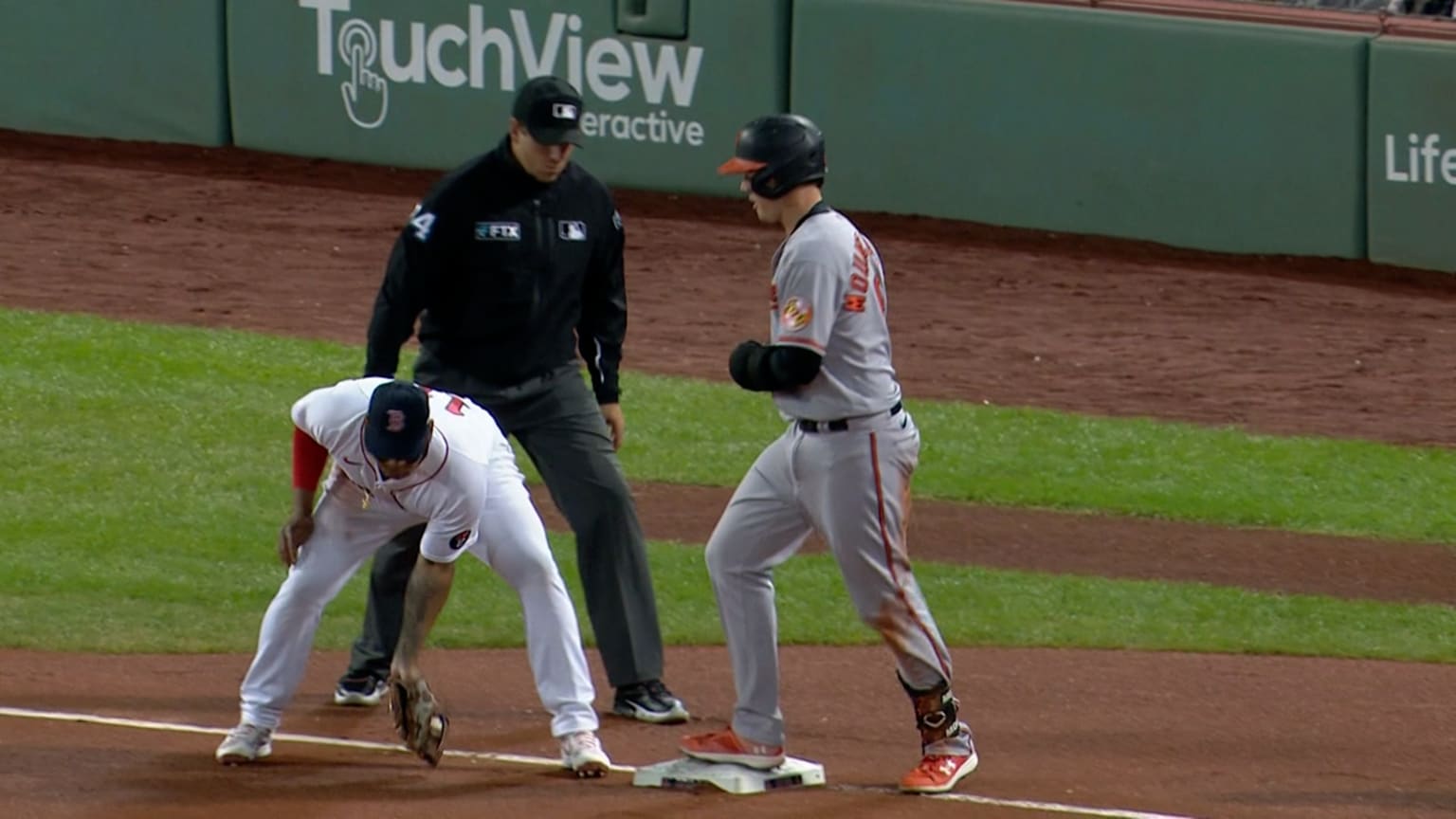 Ryan Mountcastle hits an RBI triple for the first run | 09/27/2022 ...