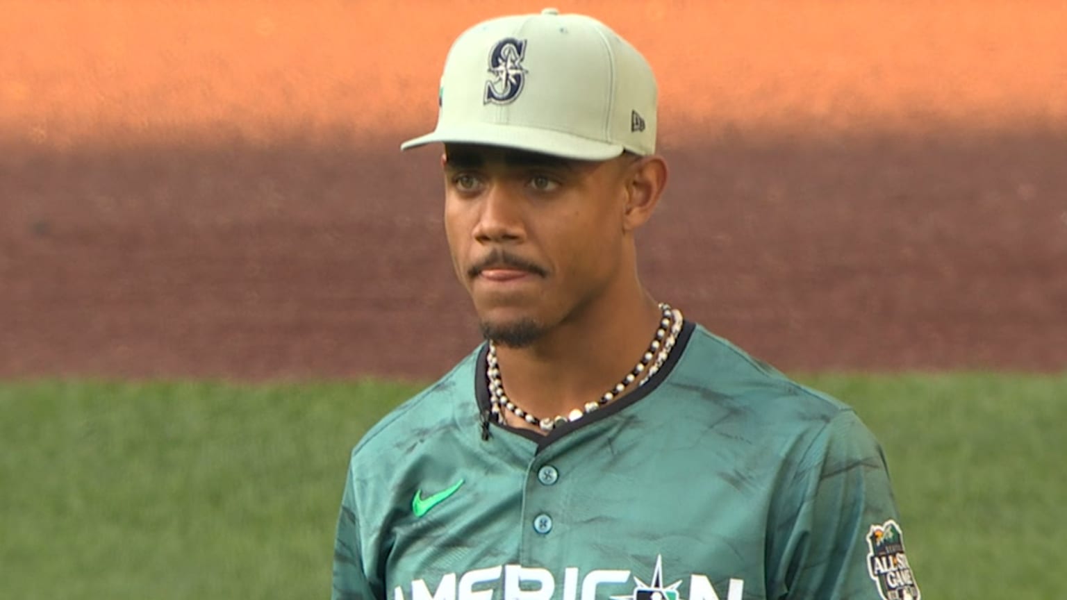Seattle's superstar J-Rod gets mic'd up in the 8th | 07/11/2023 ...