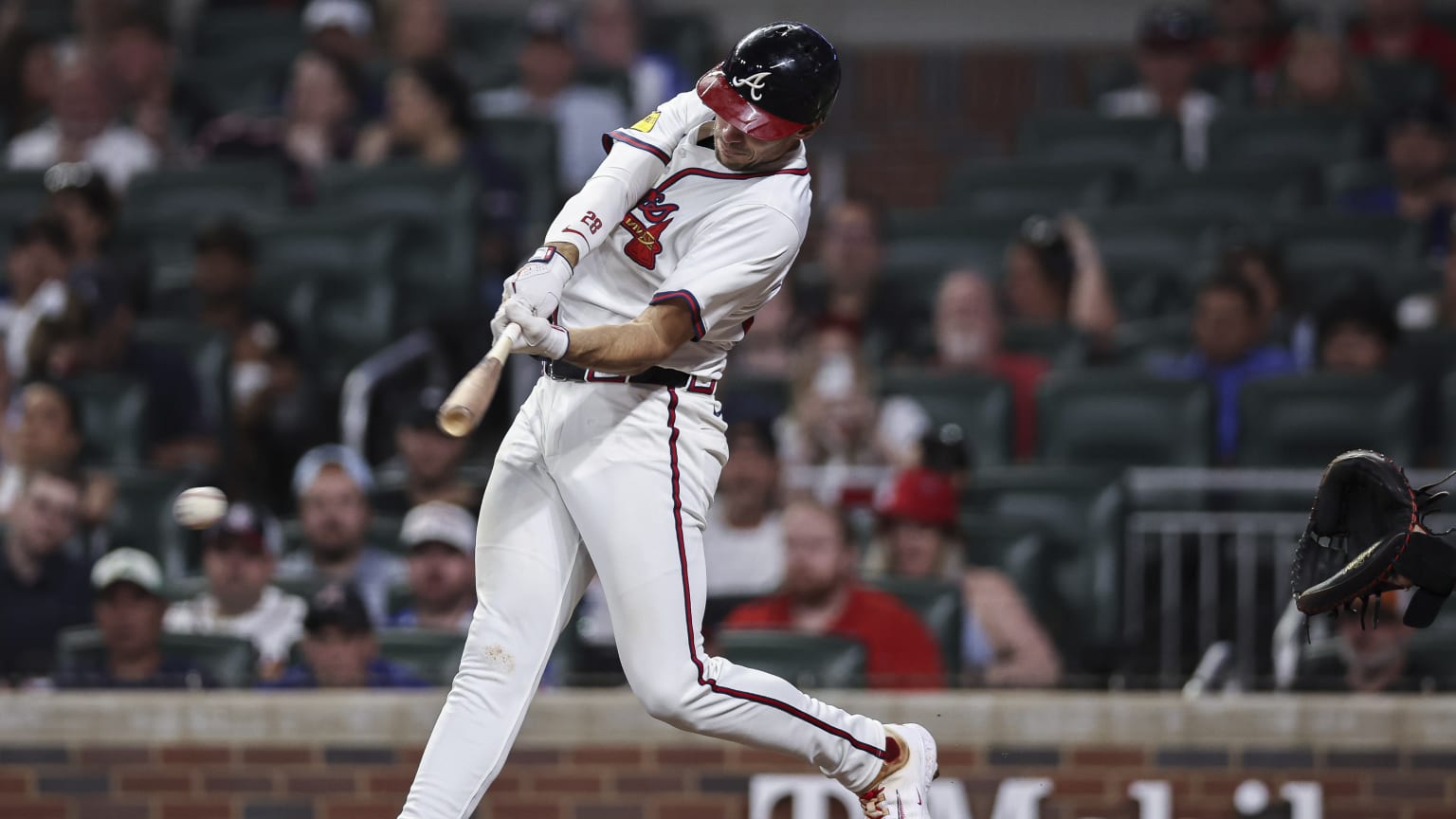 Matt Olson's game-tying single | 04/21/2025 | Atlanta Braves