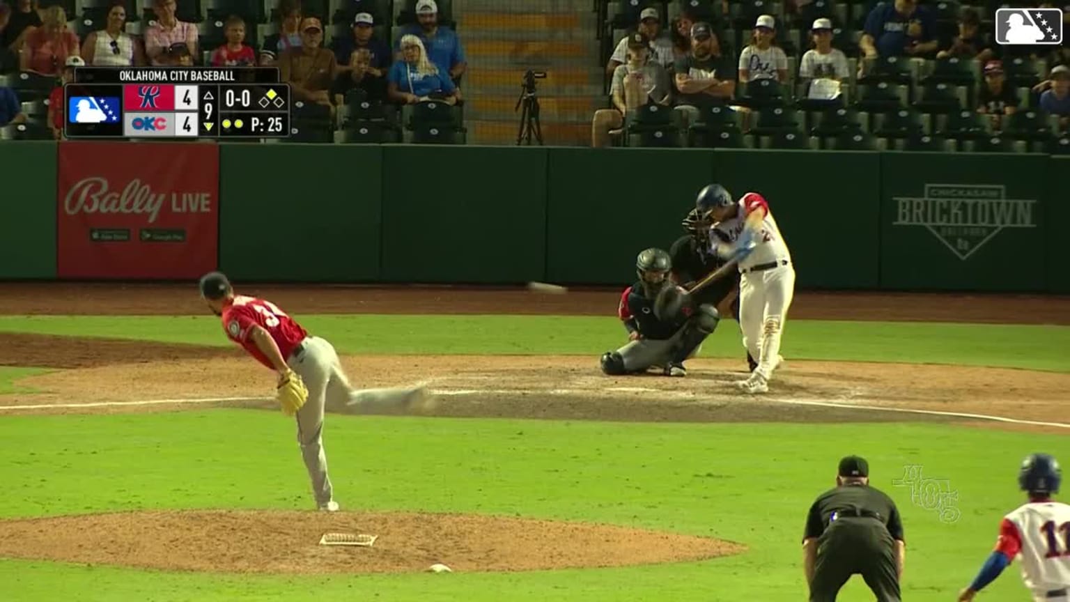 Chris Okey hits a walk-off single | 07/29/2024 | Los Angeles Dodgers