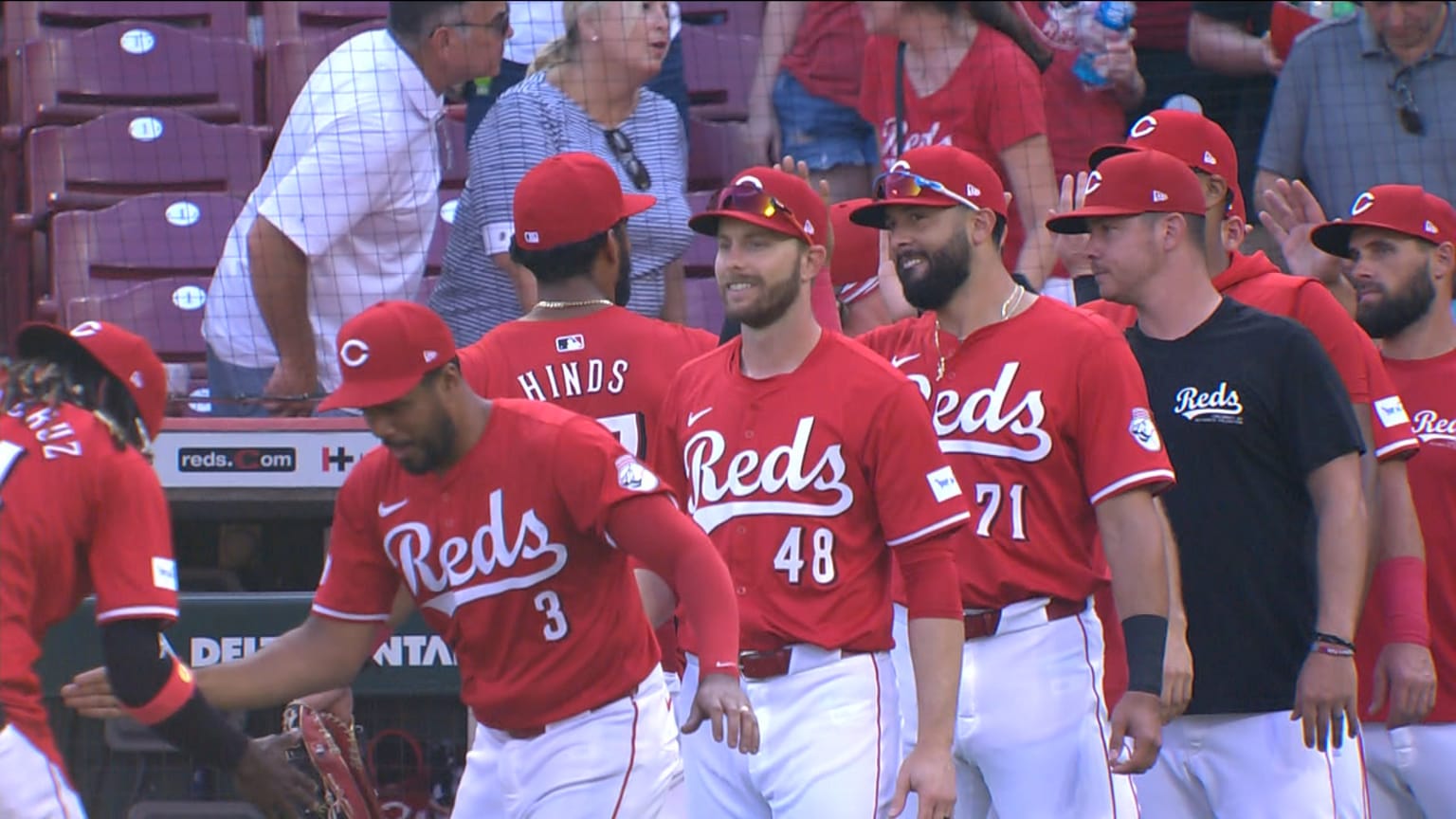 Brent Suter secures the win | 07/13/2024 | Cincinnati Reds