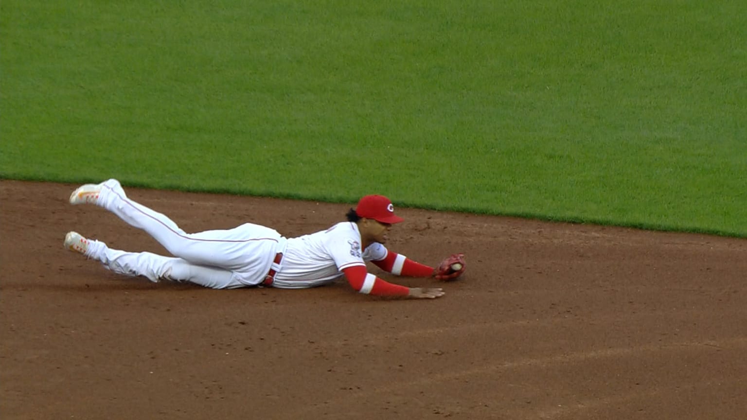 Reds turn inning-ending double play in the 3rd | 04/24/2023 ...