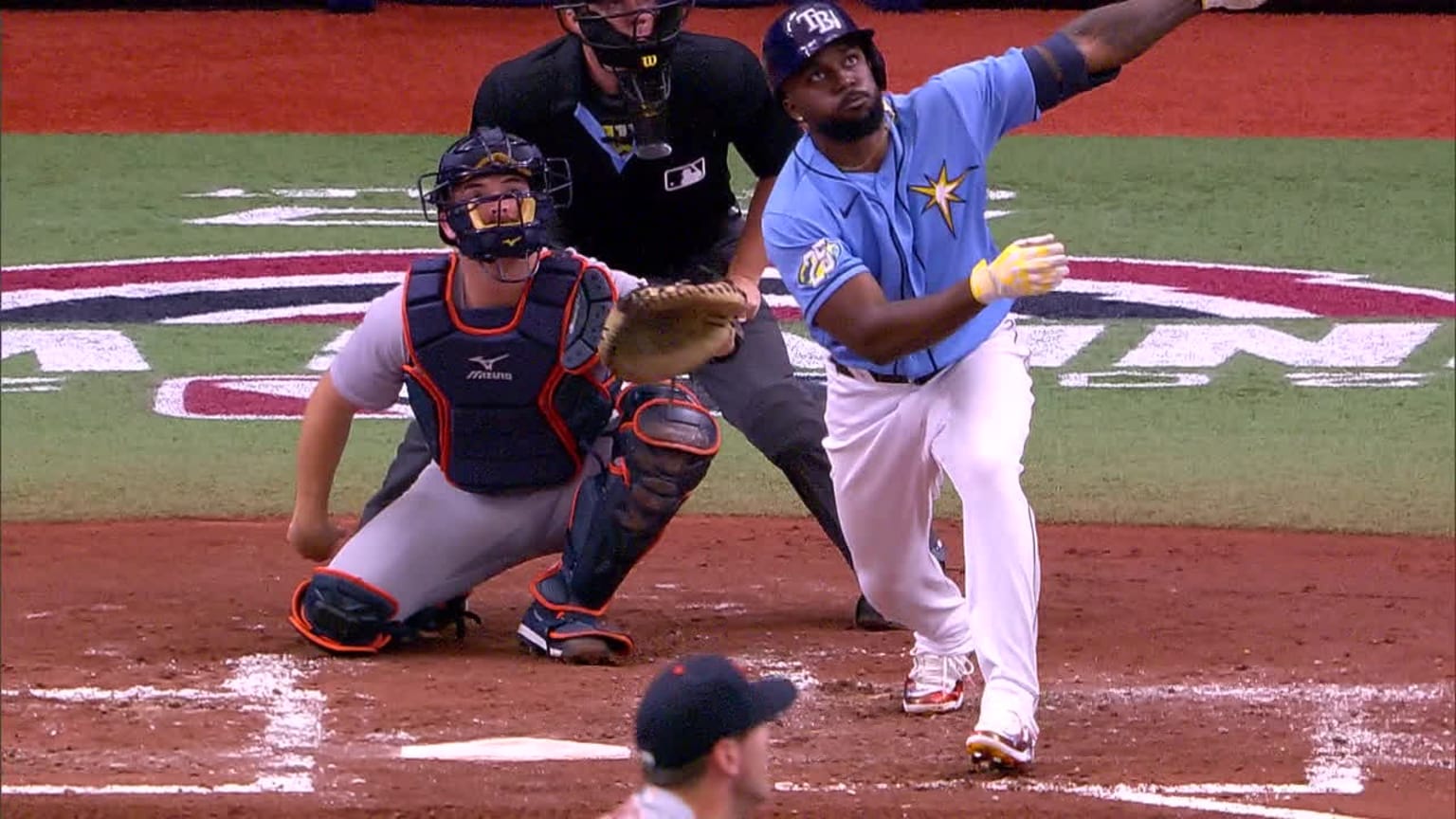 Randy Arozarena smacks a solo home run to left field | 04/02/2023 | MLB.com