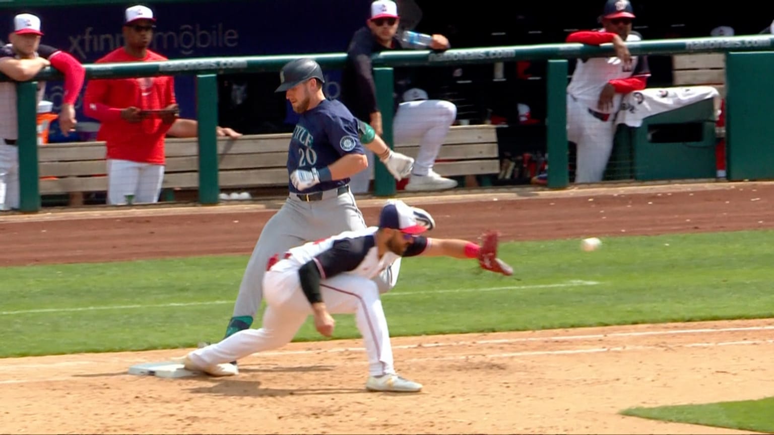 Luke Raley singles after review in the 9th | 05/26/2024 | Seattle Mariners