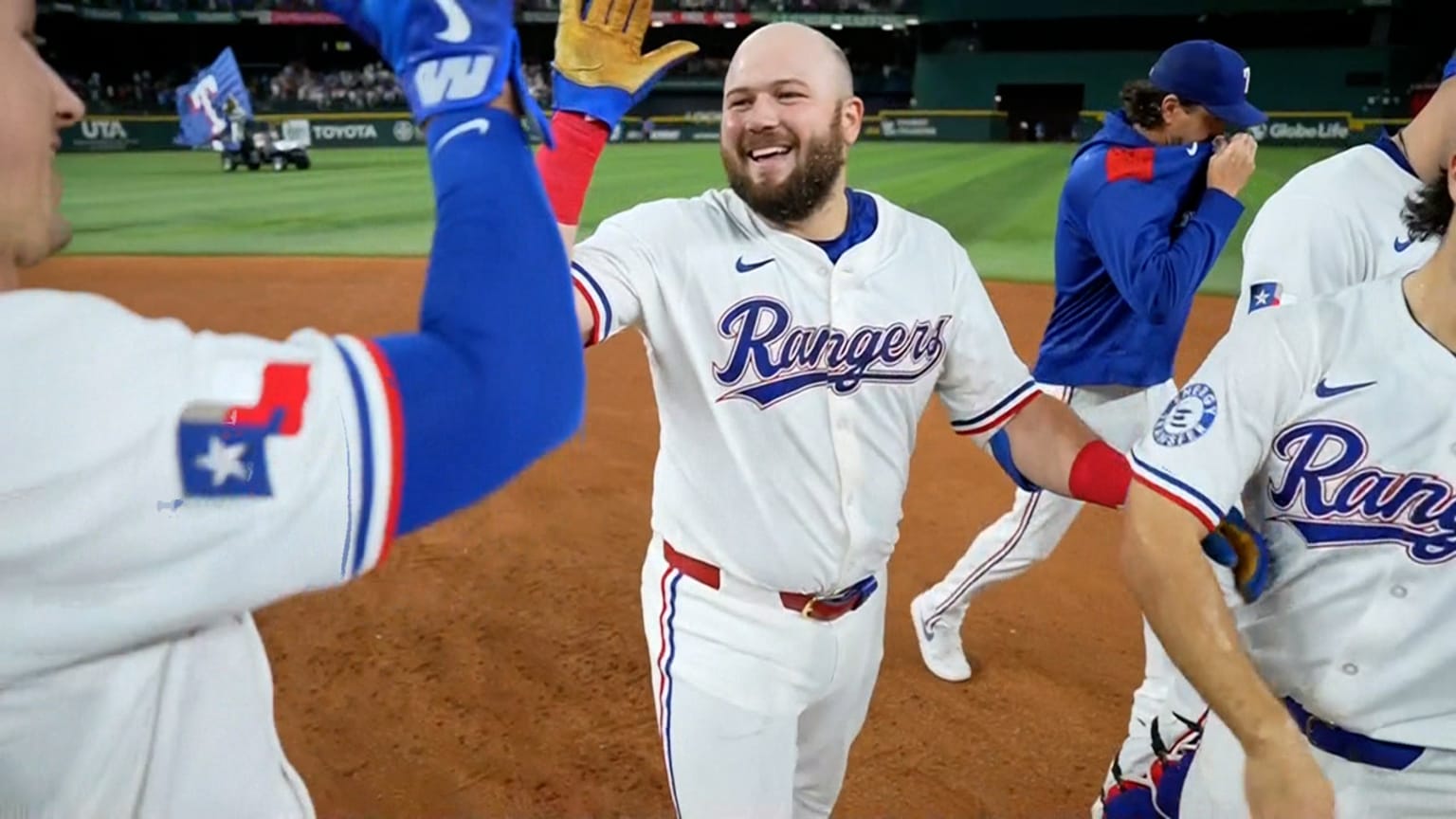 Rangers storm back, walk off in extras | 08/11/2025 | Texas Rangers