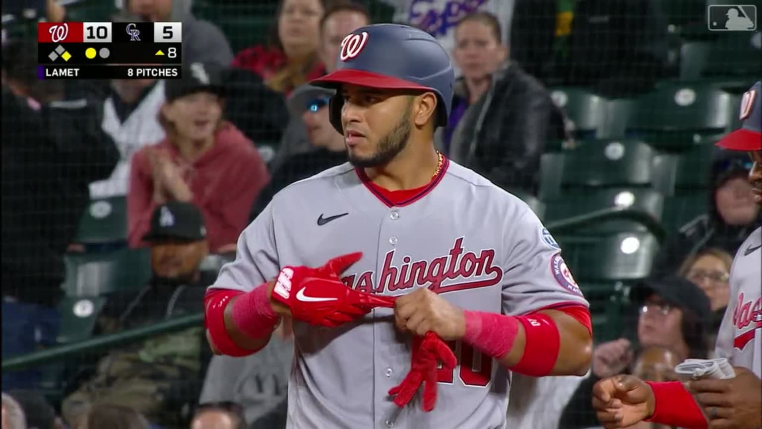 Ruiz scores Smith on a grounder to right field | 04/07/2023 ...