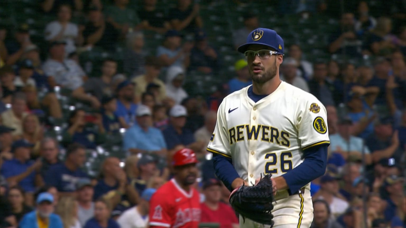 Aaron Ashby escapes jam | 09/18/2025 | Milwaukee Brewers