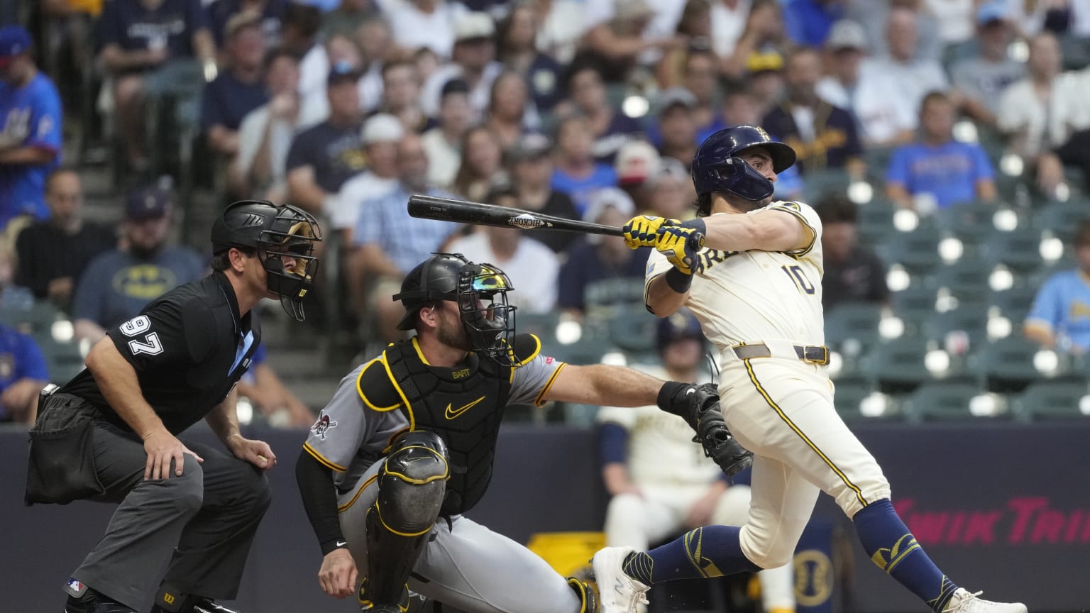 Sal Frelick's RBI single | 08/11/2025 | Milwaukee Brewers