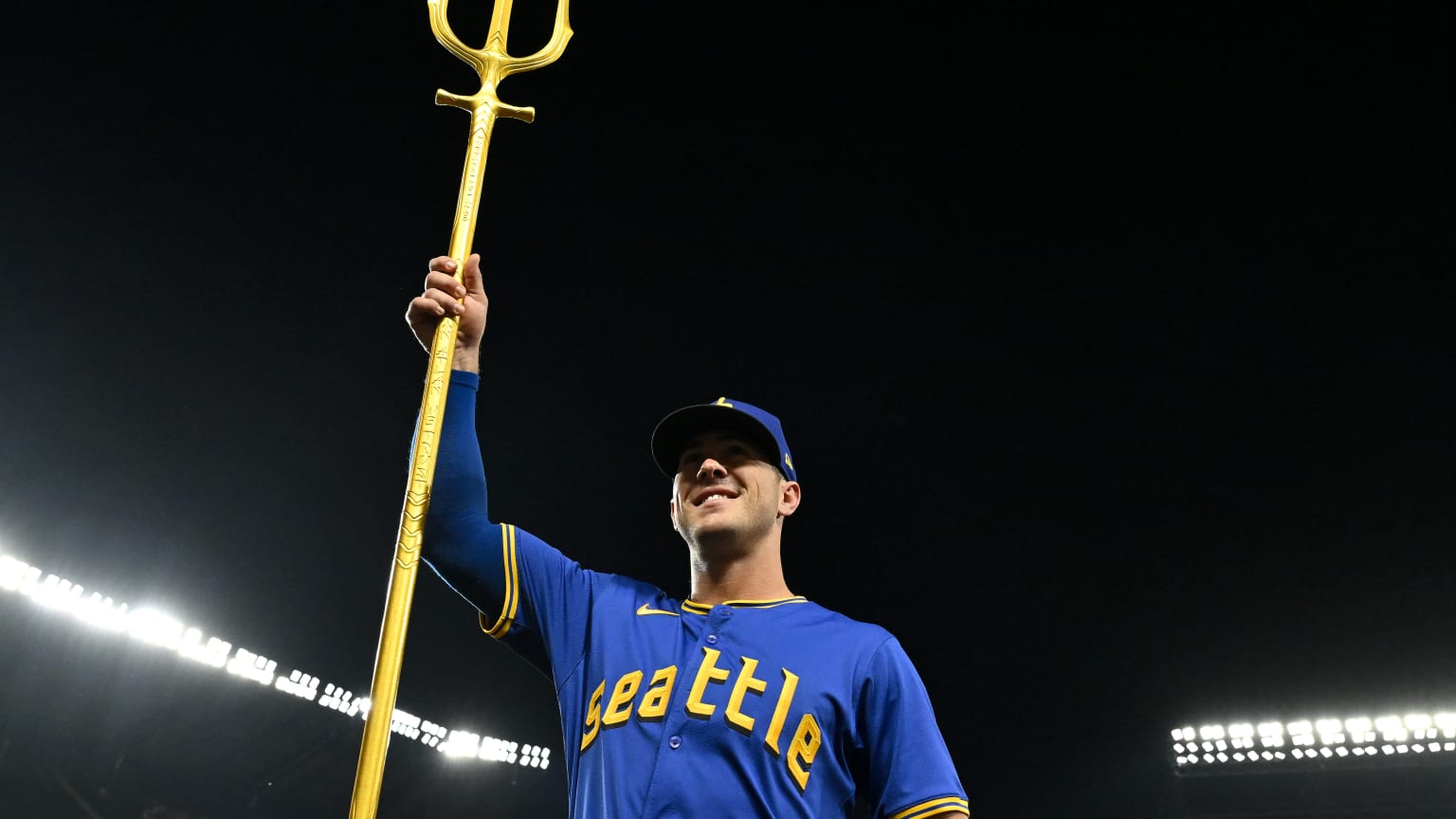 Dylan Moore goes 3-for-4 with a career-high 5 RBIs | 05/10/2024 | MLB.com