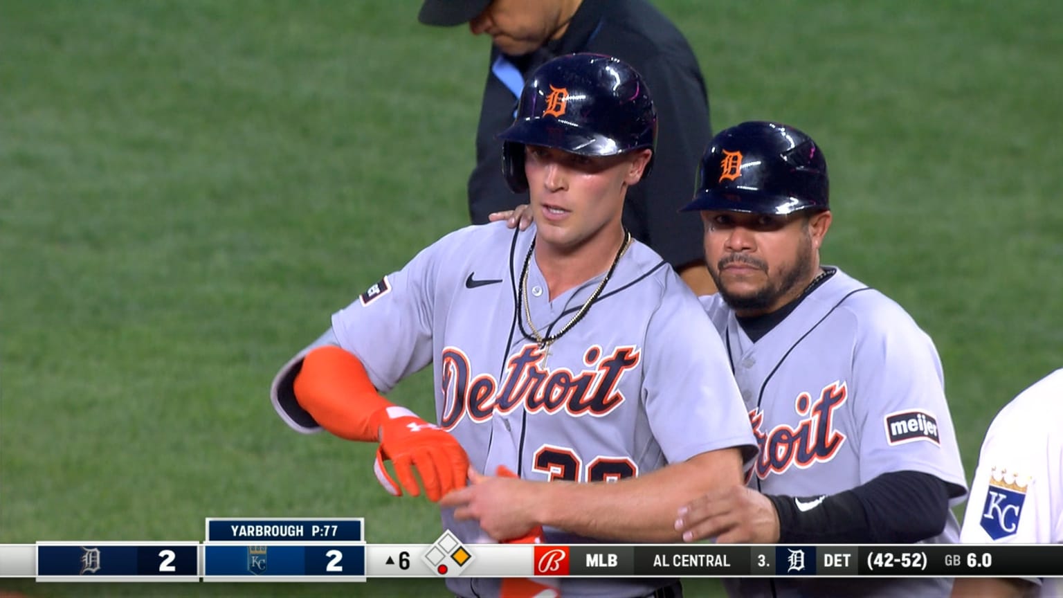 Kerry Carpenter drives in a run with a single | 07/19/2023 | Detroit Tigers