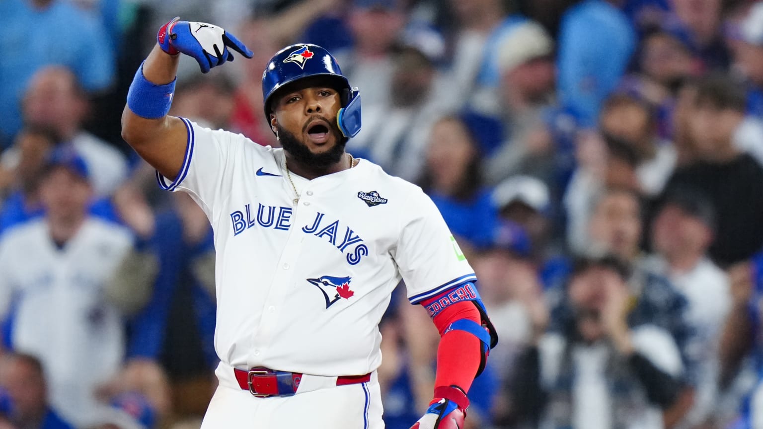 Vladimir Guerrero Jr.'s first World Series hit | 10/24/2025 | MLB.com