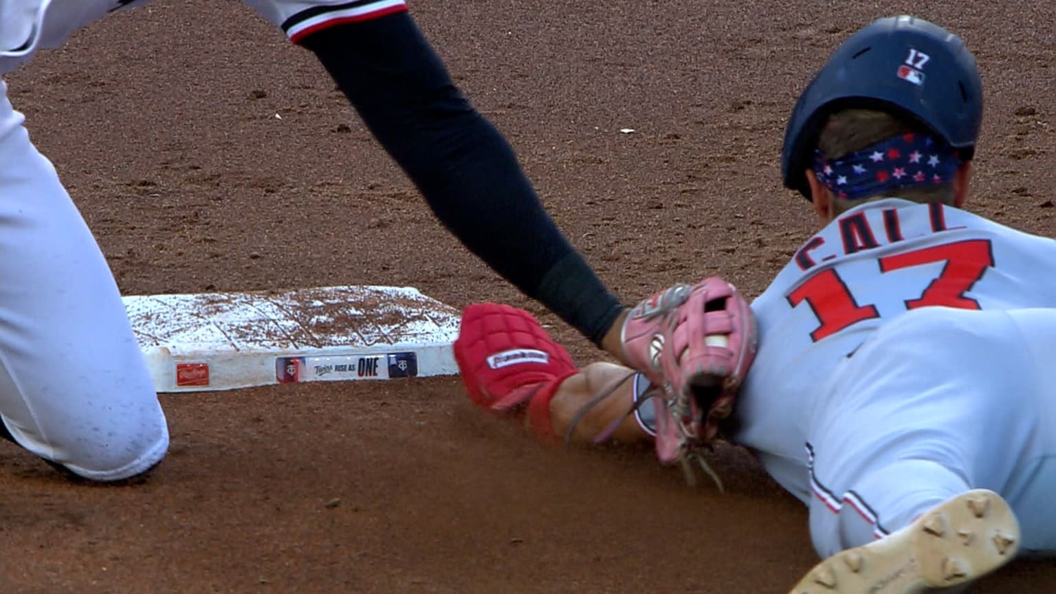 Christian Vázquez retira a Alex Call en 2B | 26/07/2025 | Los Twins de Minnesota