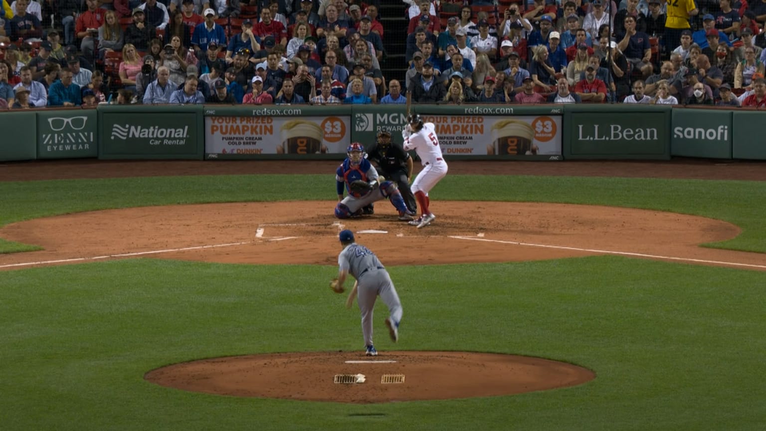Kiké Hernández makes it 1-0 Boston in the 1st inning | 08/23/2022 ...