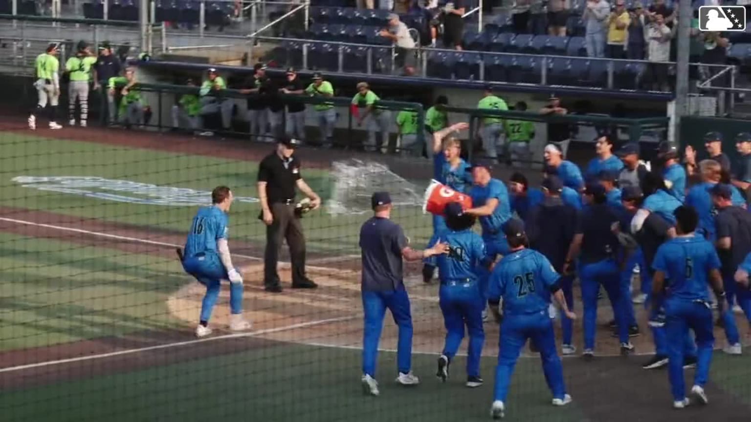 Caleb Cali's walk-off two-run home run | 07/22/2024 | MLB.com