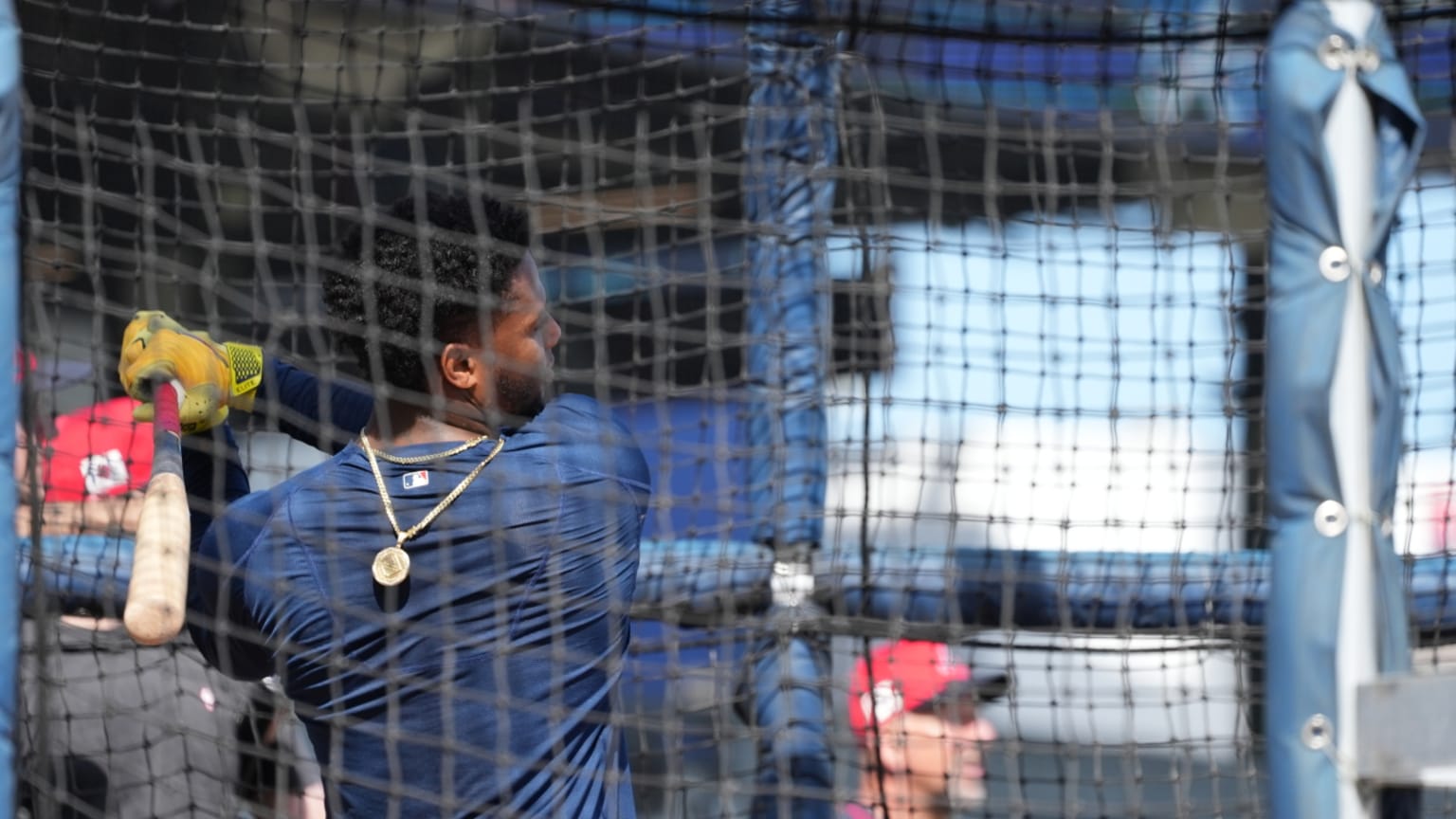 Ronald Acuña Jr. takes batting practice | 02/13/2025 | Atlanta Braves