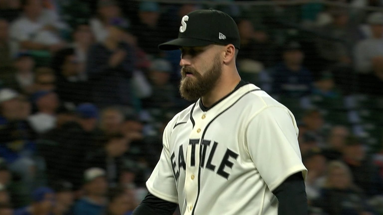 Adcock strikes out Robert for his first MLB strikeout | 06/17/2023 ...