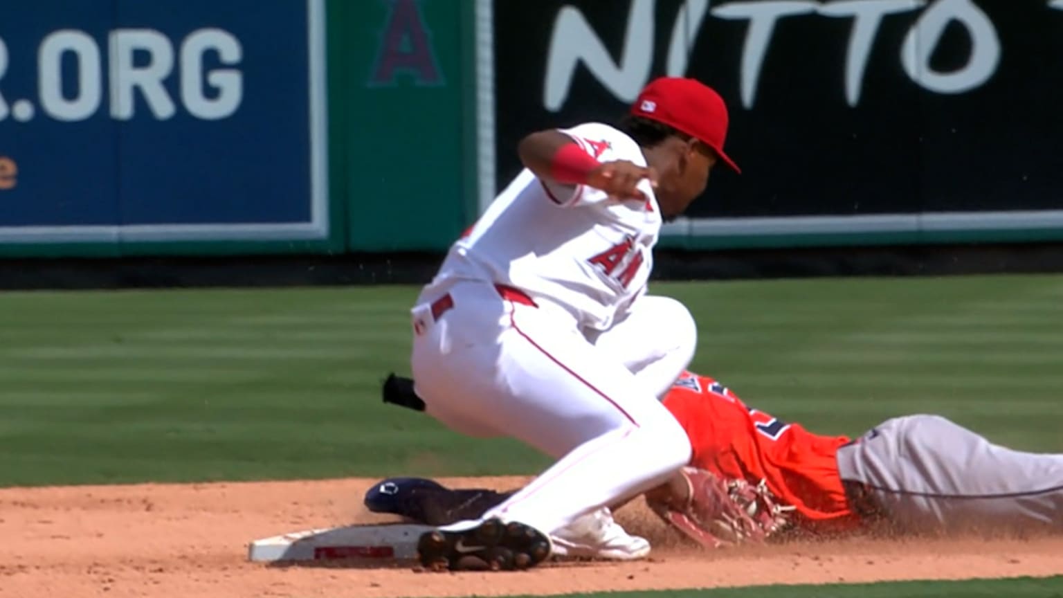 Sebastián Rivero catches Melton stealing | 09/28/2025 | MLB.com