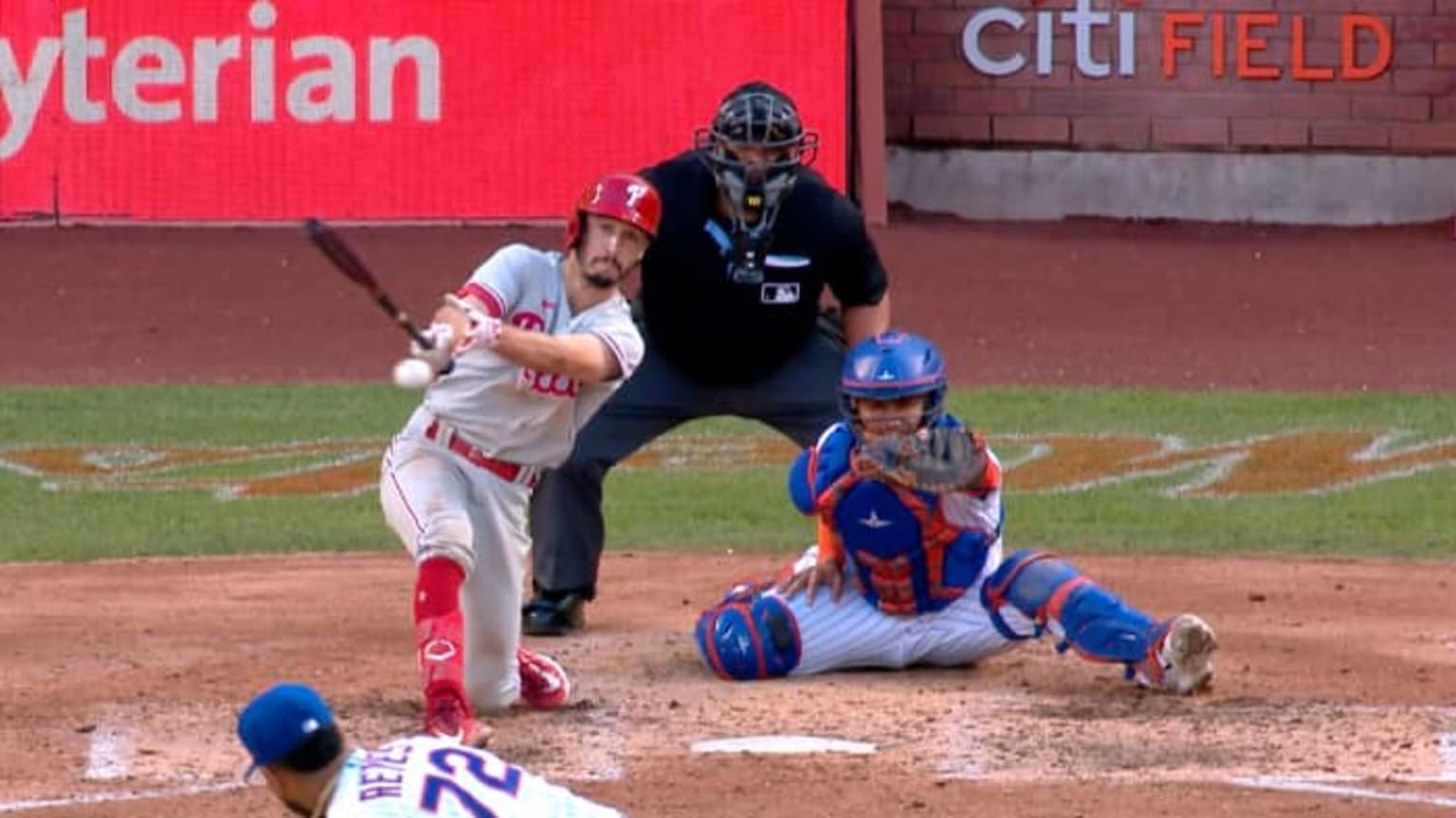 Garrett Stubbs pads the Phillies' lead with a single | 10/01/2023 ...