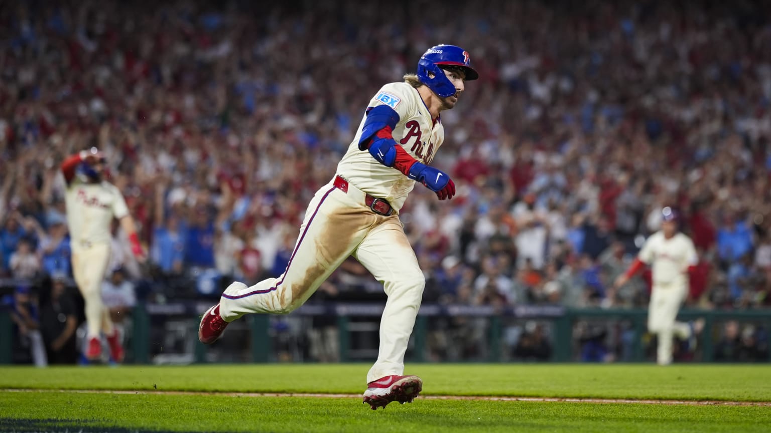 Bryson Stott's go-ahead two-run triple | 10/06/2024 | MLB.com