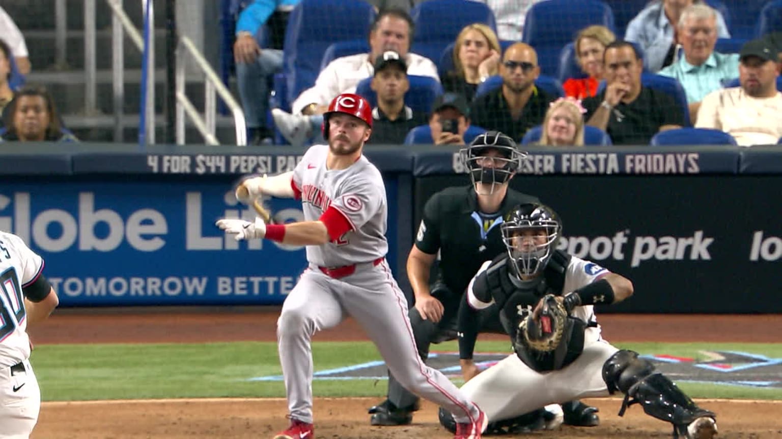 Gavin Lux da HR de 2 rayas | 21/04/2025 | Los Reds de Cincinnati