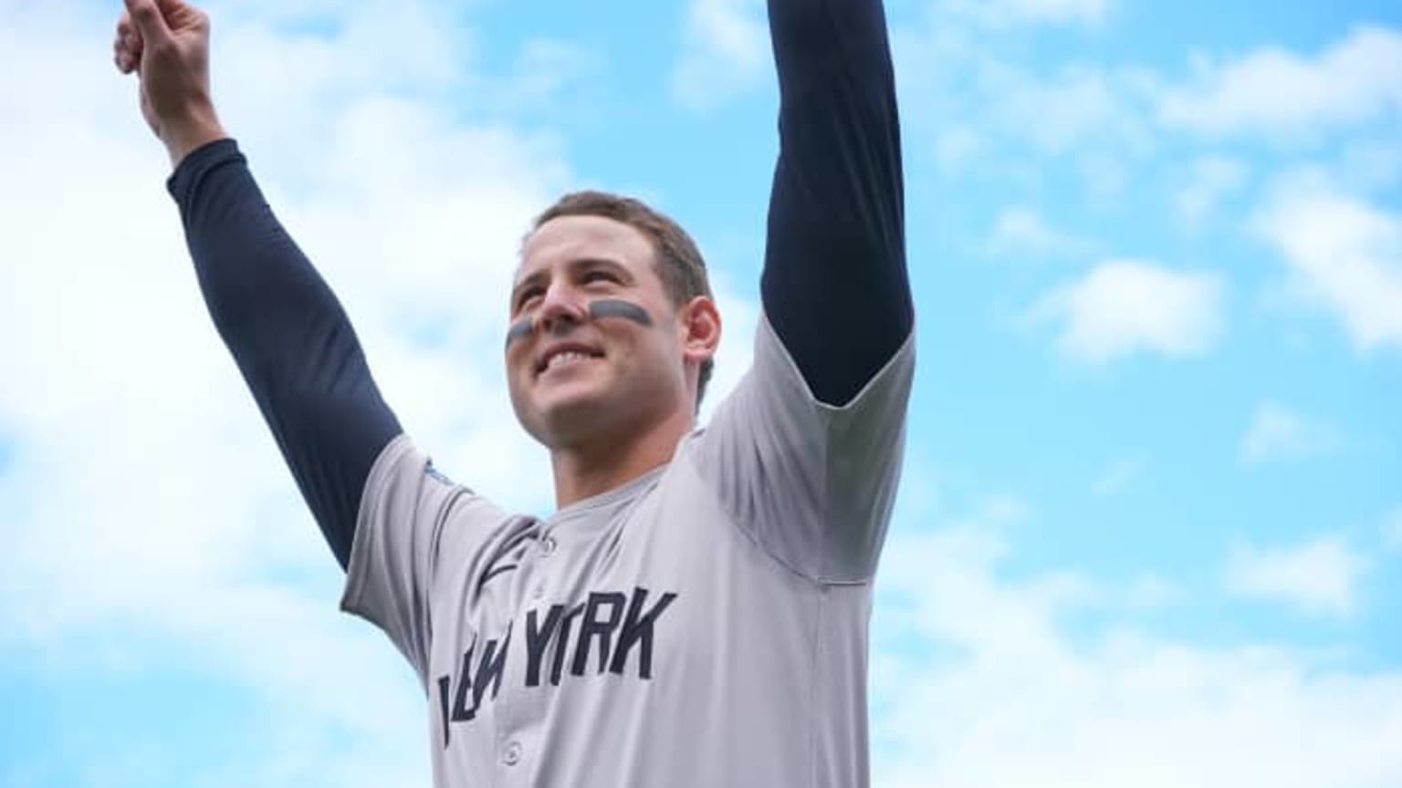 Anthony Rizzo returns to Wrigley Field, records hit | 09/06/2024 | New ...