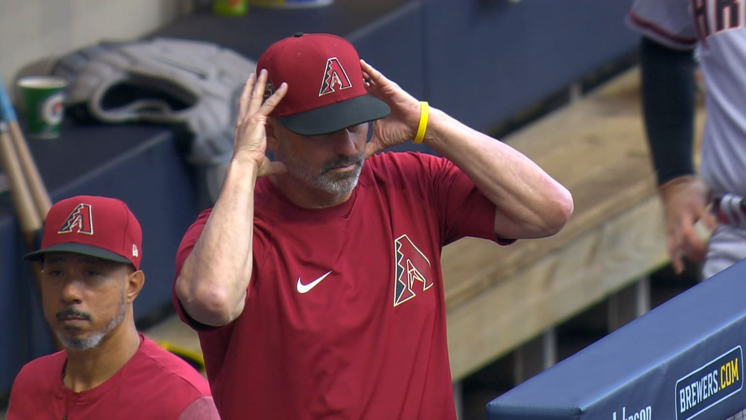 Emmanuel Rivera se embasa y entra una carrera | 19/06/2023 | Los ...