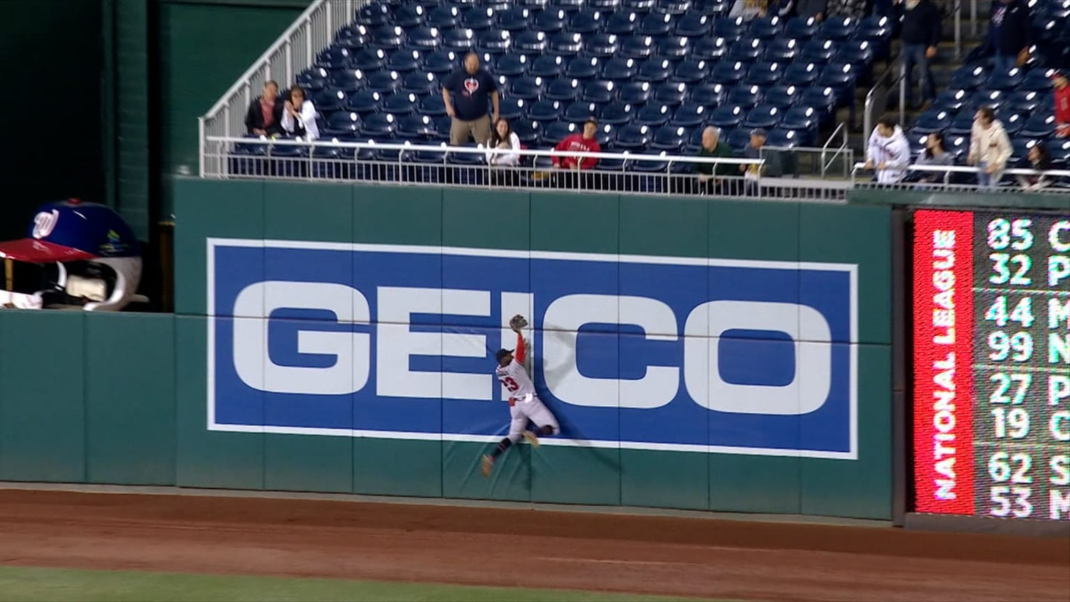 Michael Harris II times a grab at the fence perfectly | 09/28/2022 ...