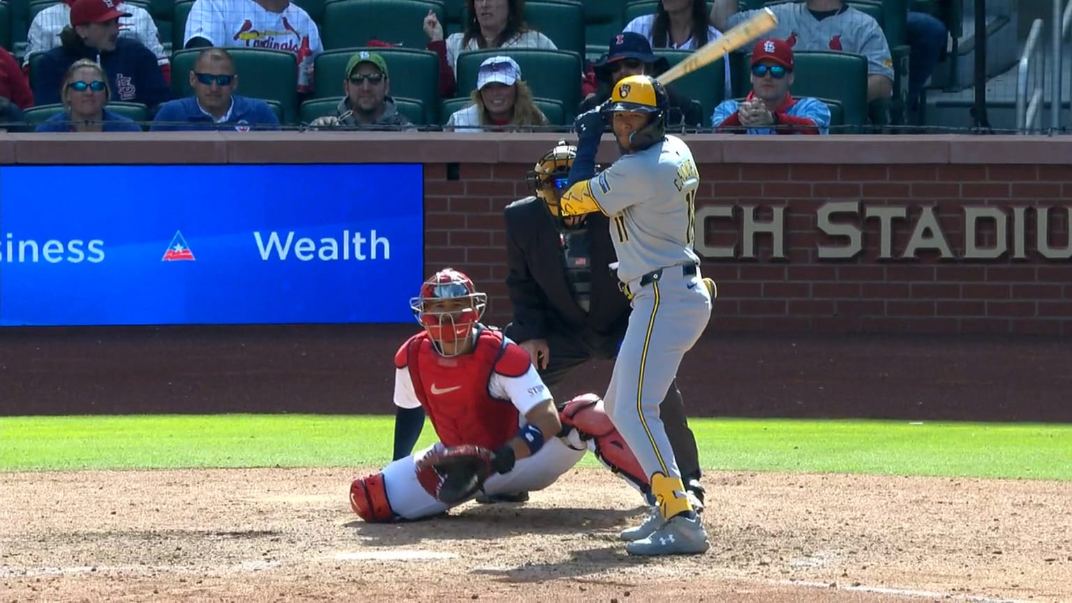 Jackson Chourio hits an RBI single to center field | 04/20/2024 ...