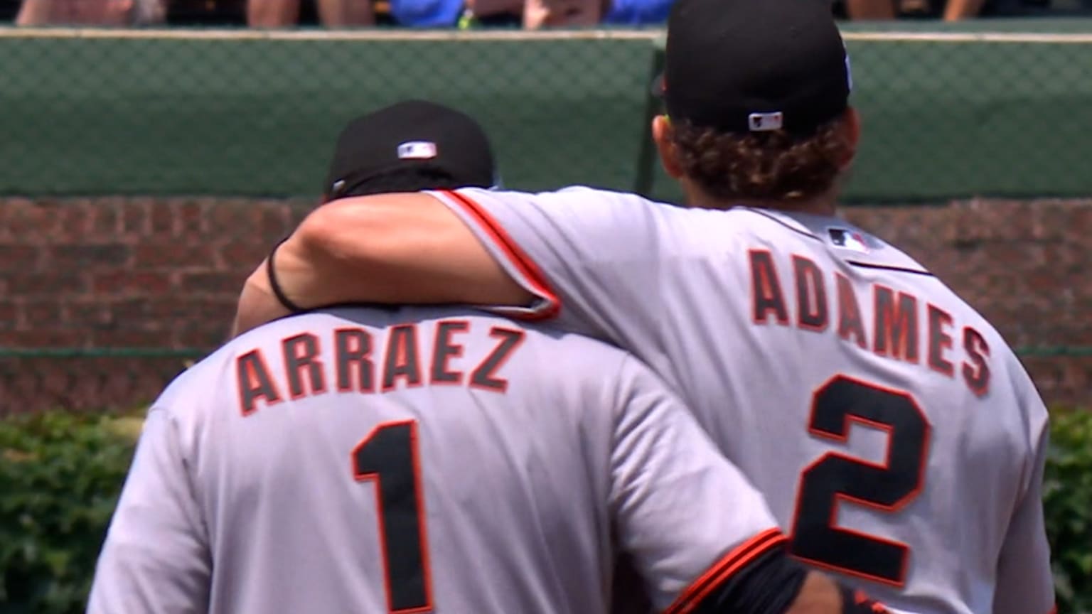 Giants turn a 1-6-3 double play | 06/06/2026 | San Francisco Giants