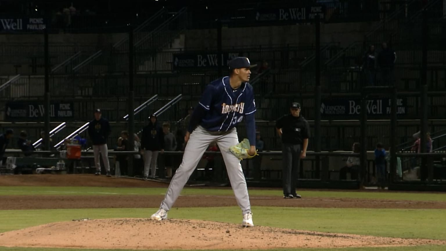 Alexander Alberto strikes out the side | 04/11/2025 | MLB.com