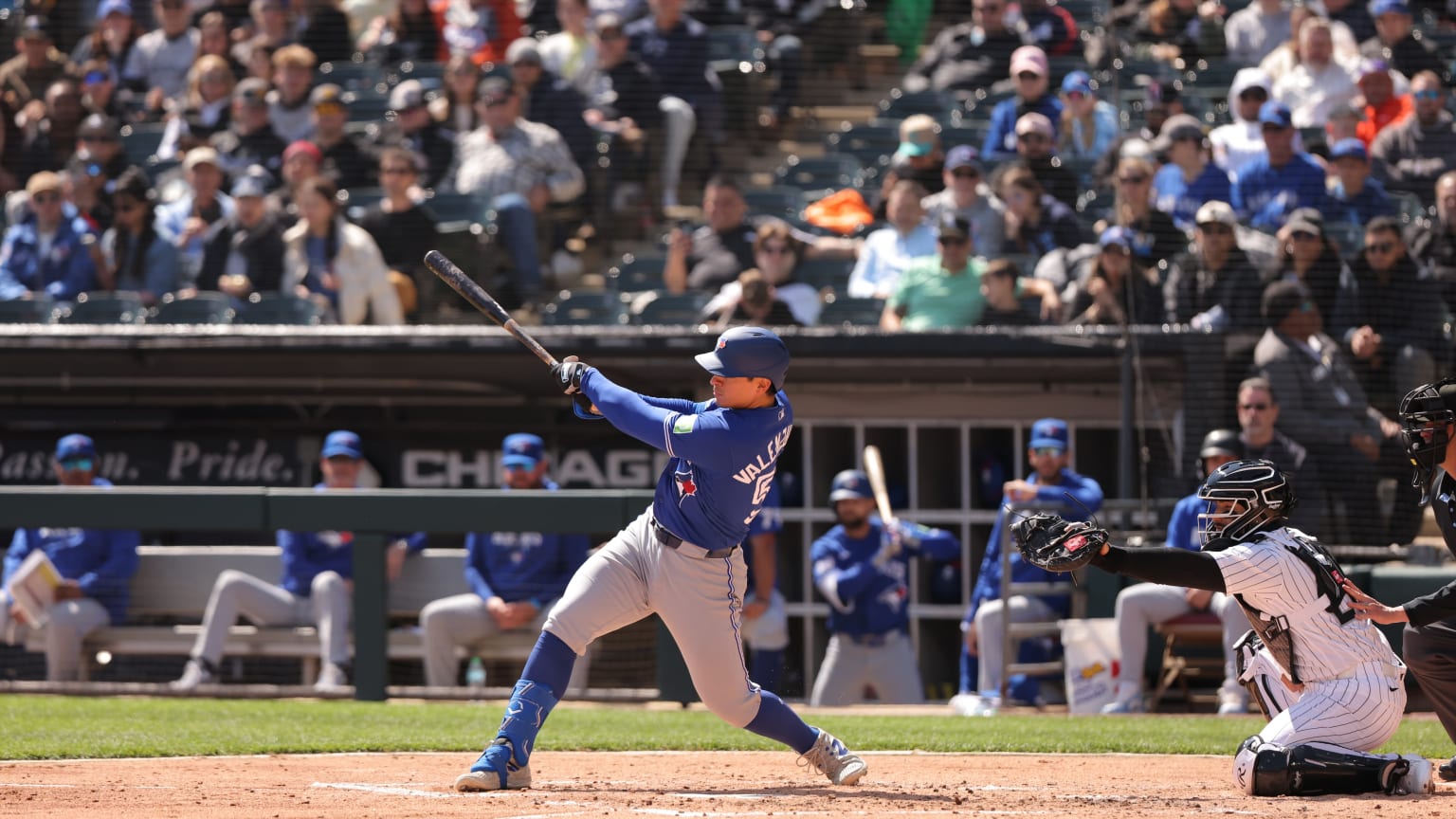 Brandon Valenzuela's first MLB hit! | 04/05/2026 | MLB.com
