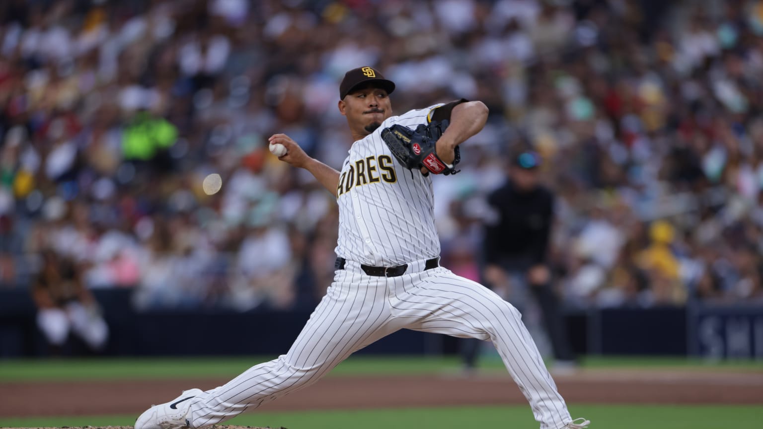 Jeremiah Estrada's dominant relief outing | 08/09/2025 | San Diego Padres