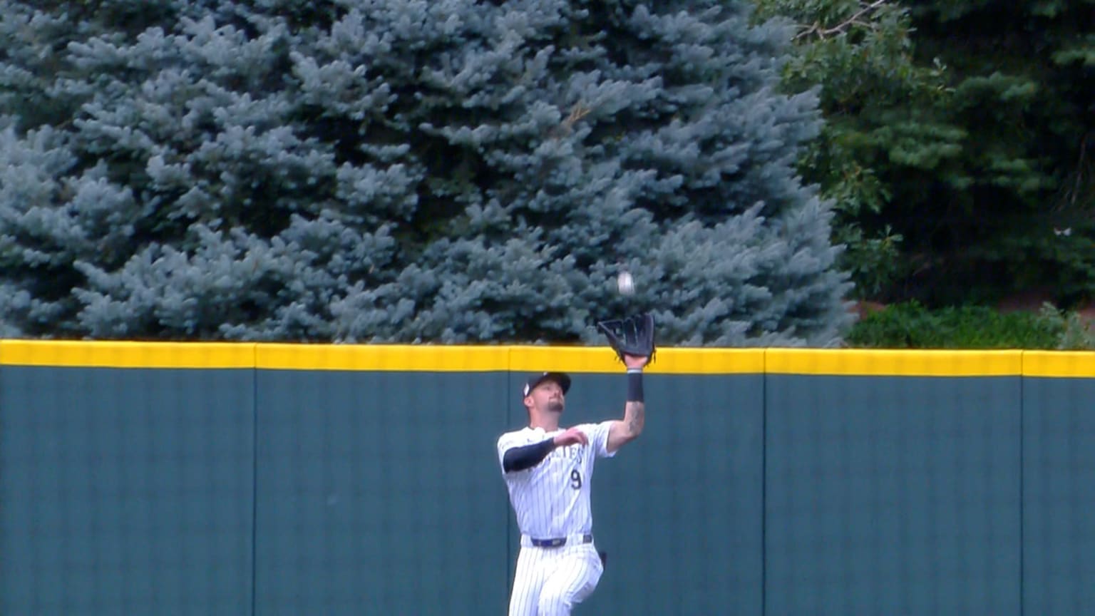 Brenton Doyle's fantastic catch | 07/21/2024 | Colorado Rockies
