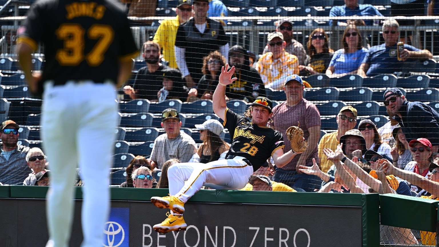 Billy Cook's leaping catch into the net | 09/08/2024 | MLB.com