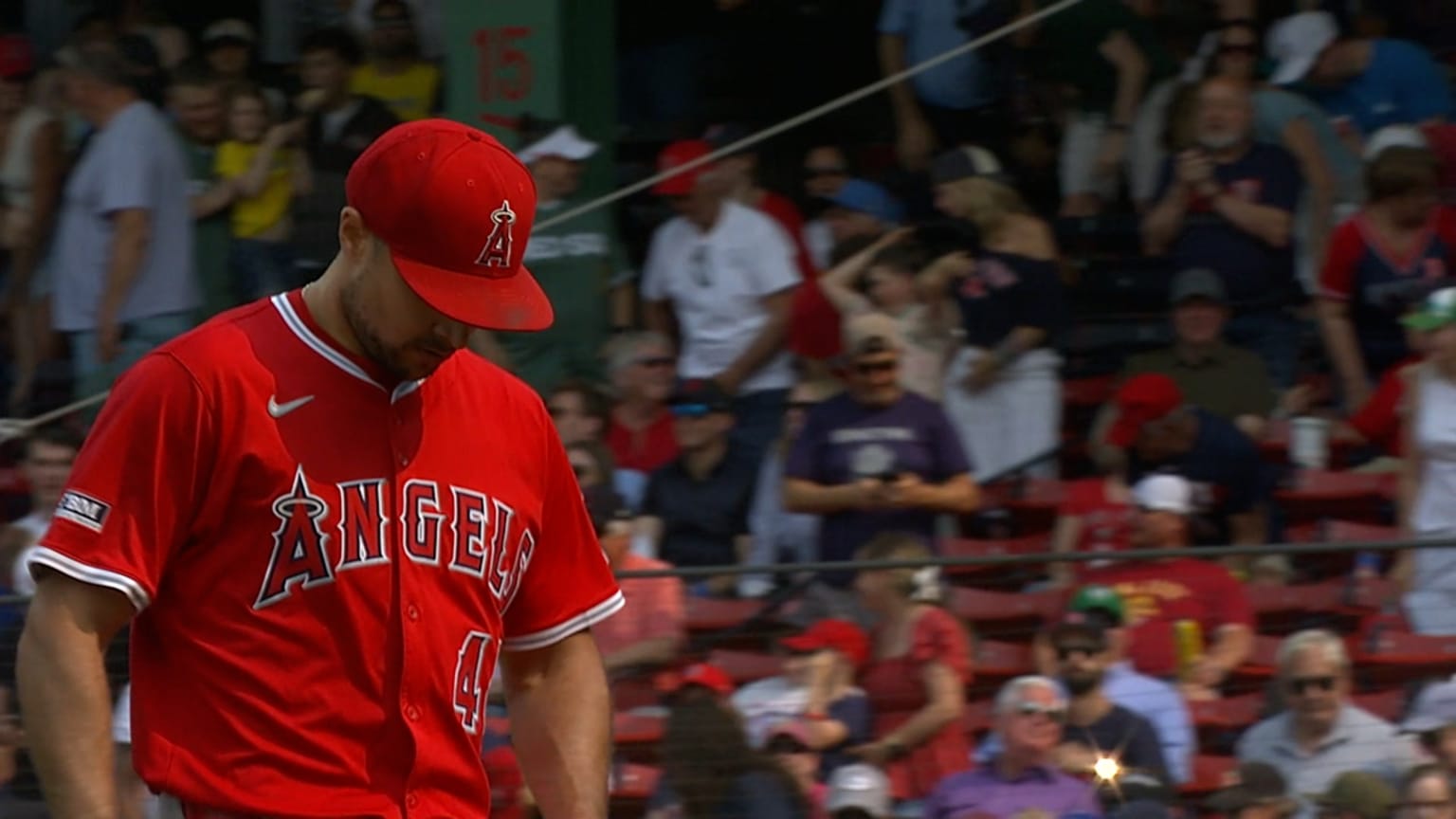 Brock Burke limits the damage in the 8th | 06/04/2025 | Los Angeles Angels
