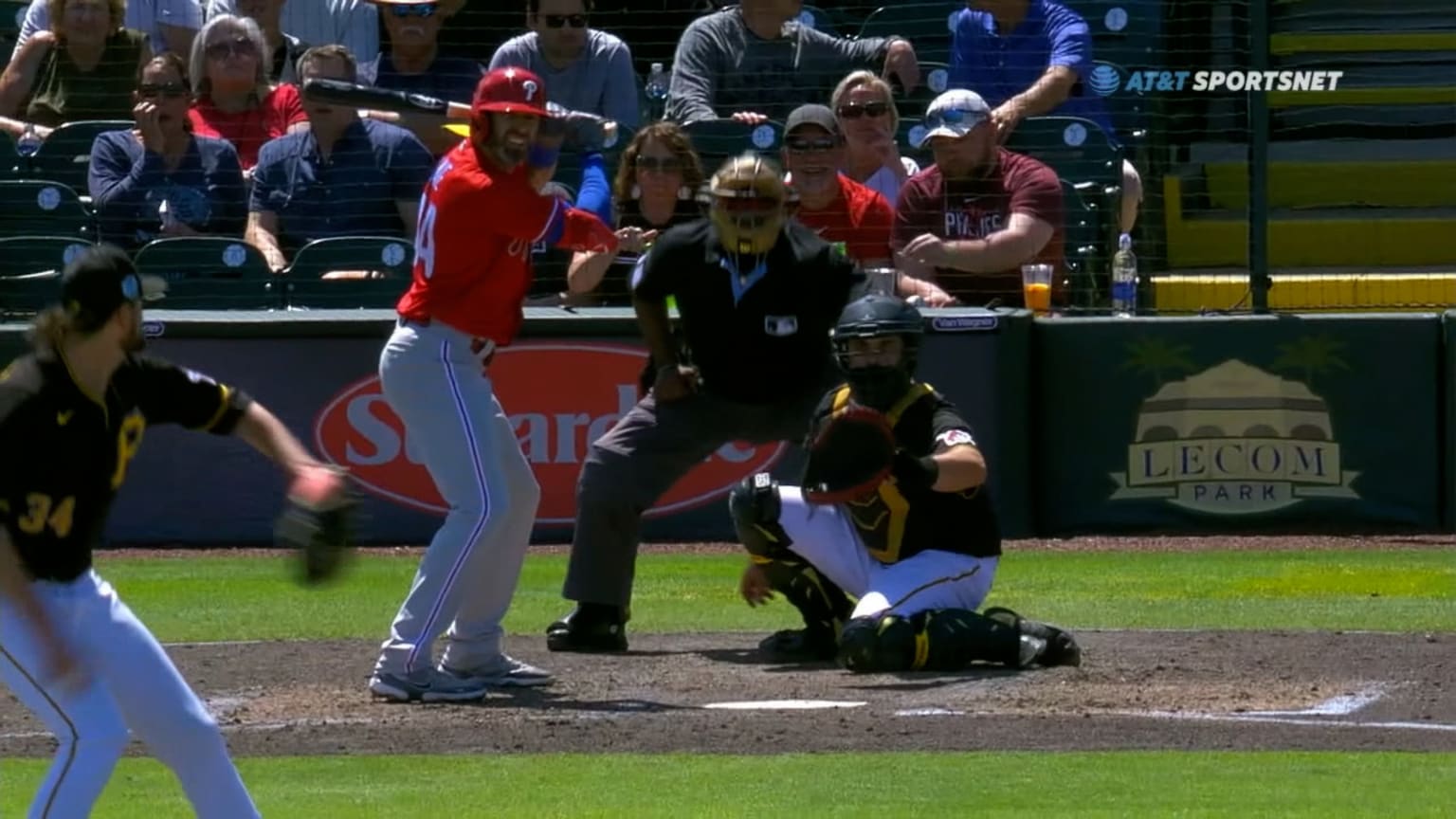 Jake Cave lifts a solo home run to extend the lead | 03/21/2023 ...