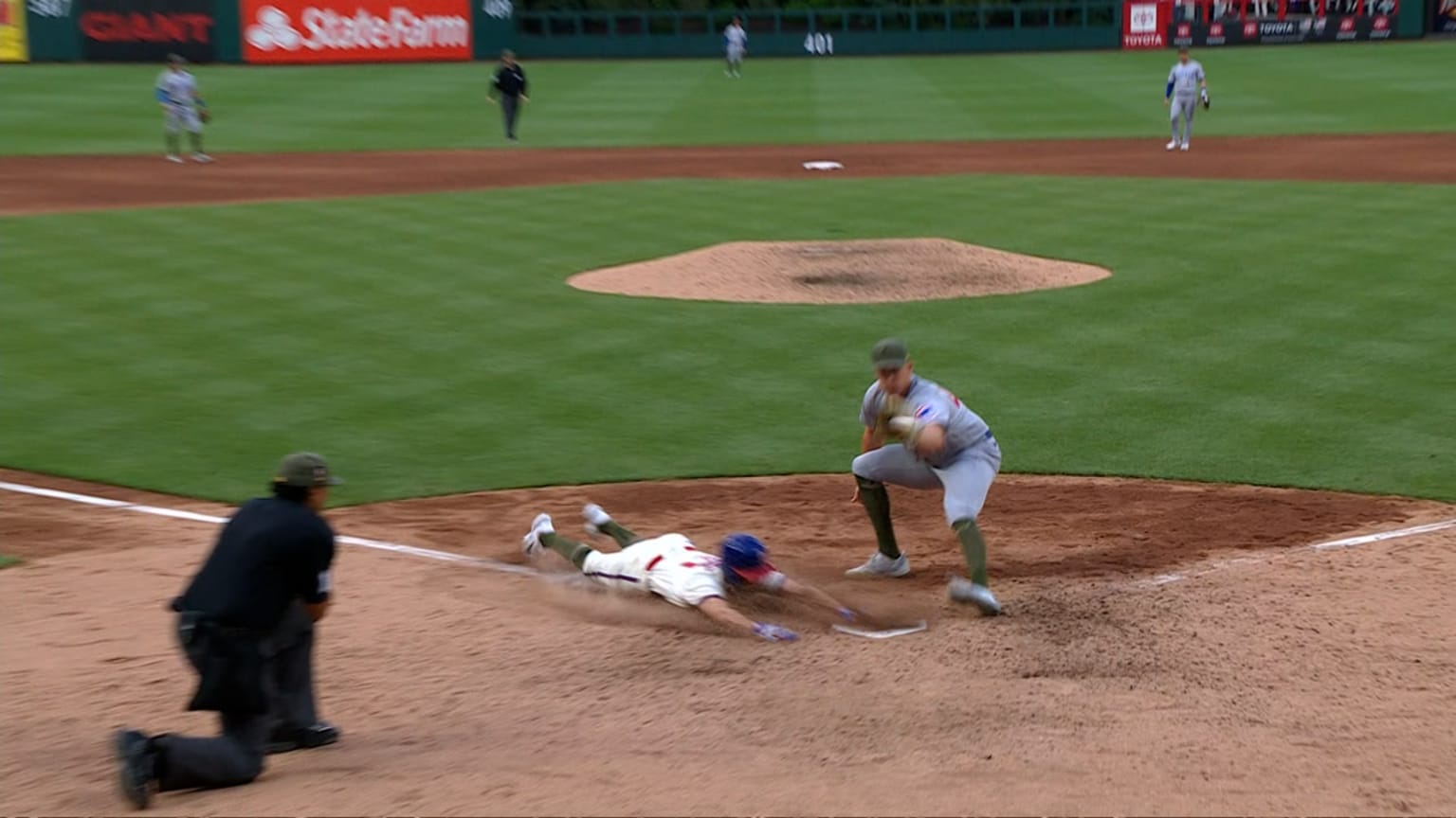 Garrett Stubbs scores a run on a wild pitch | 05/20/2023 | Philadelphia ...