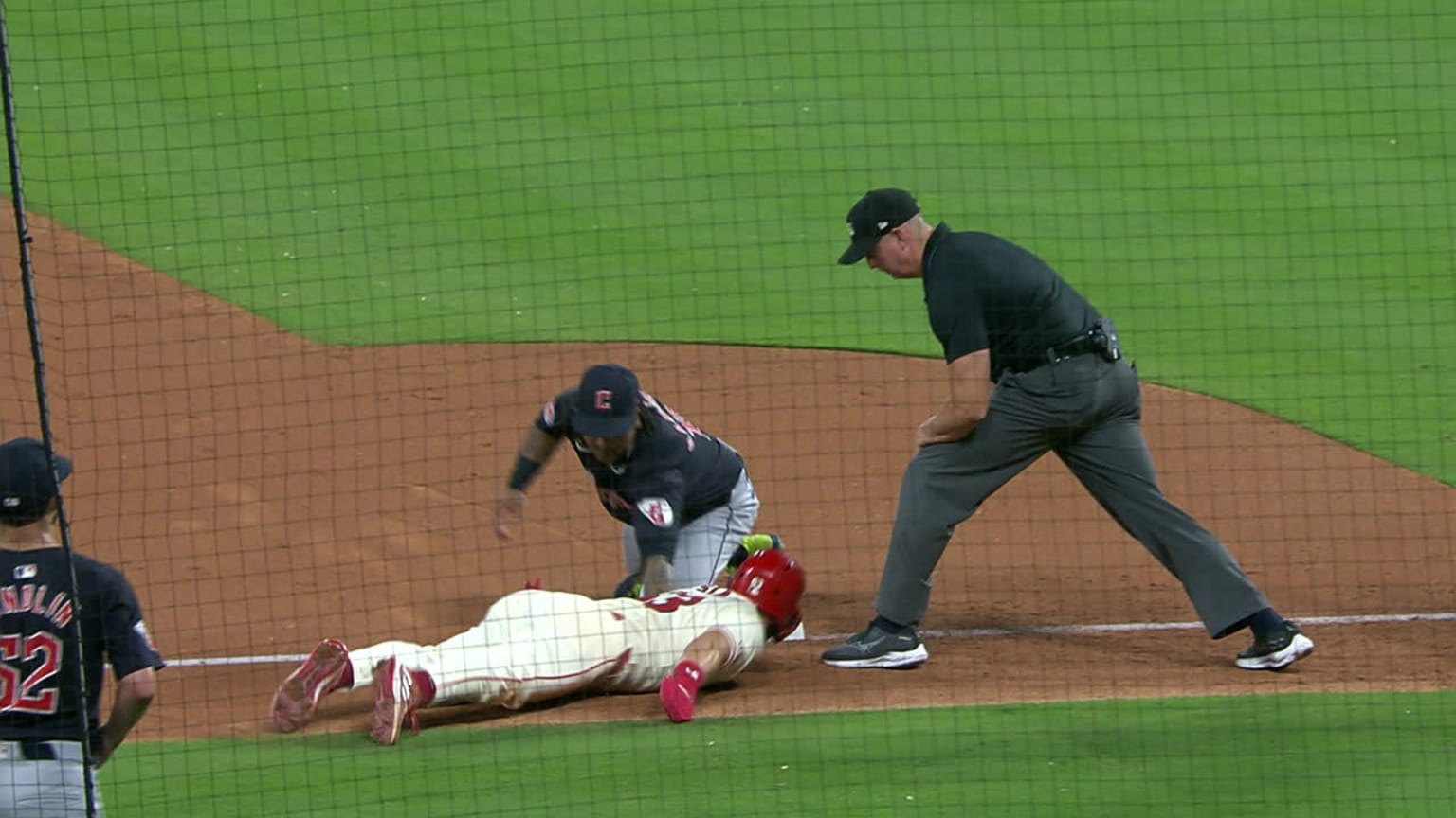 Andrés Giménez nabs Michael Siani at 3rd | 09/21/2024 | Cleveland Guardians