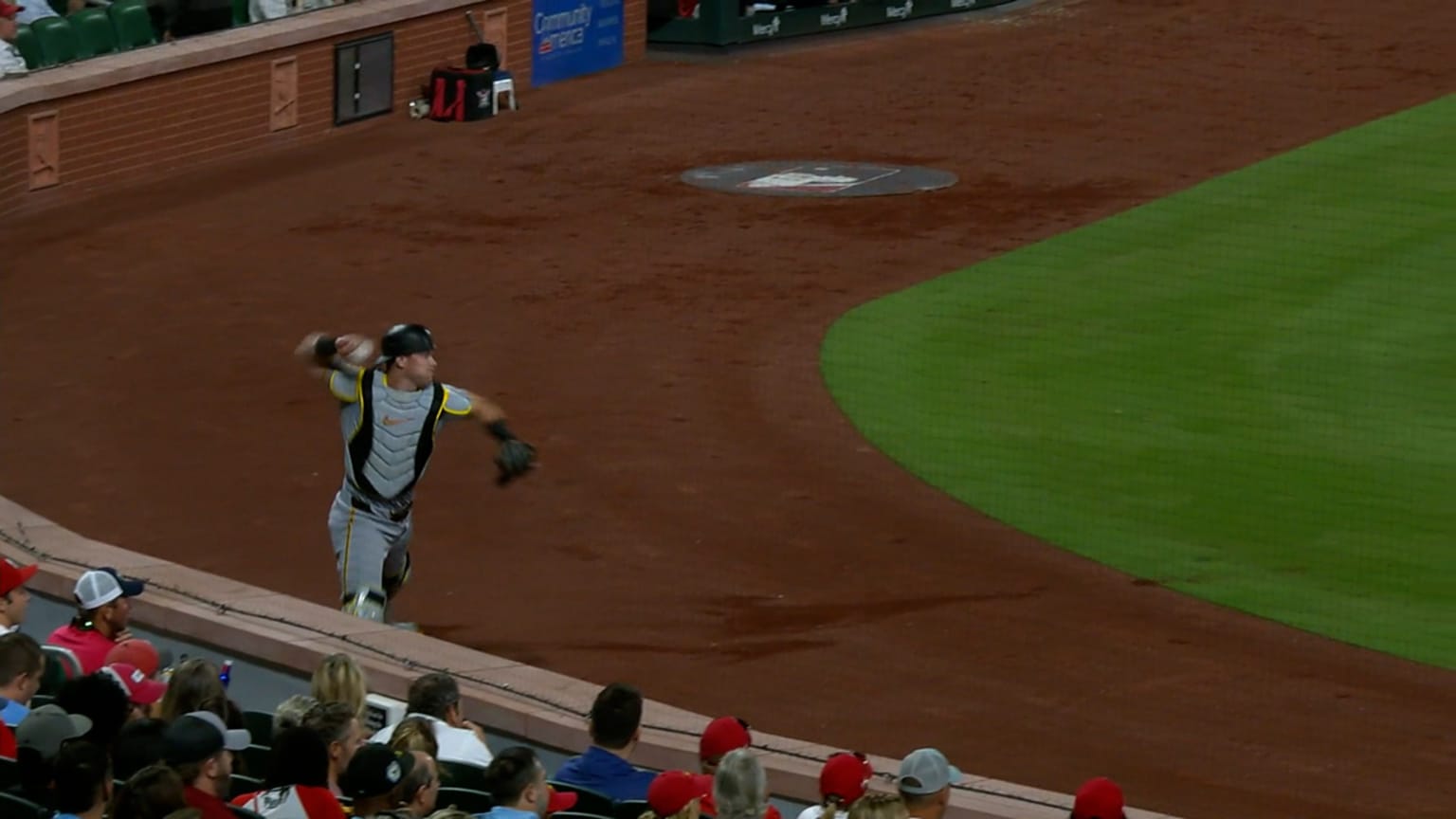 Henry Davis' athletic play | 08/26/2025 | Pittsburgh Pirates