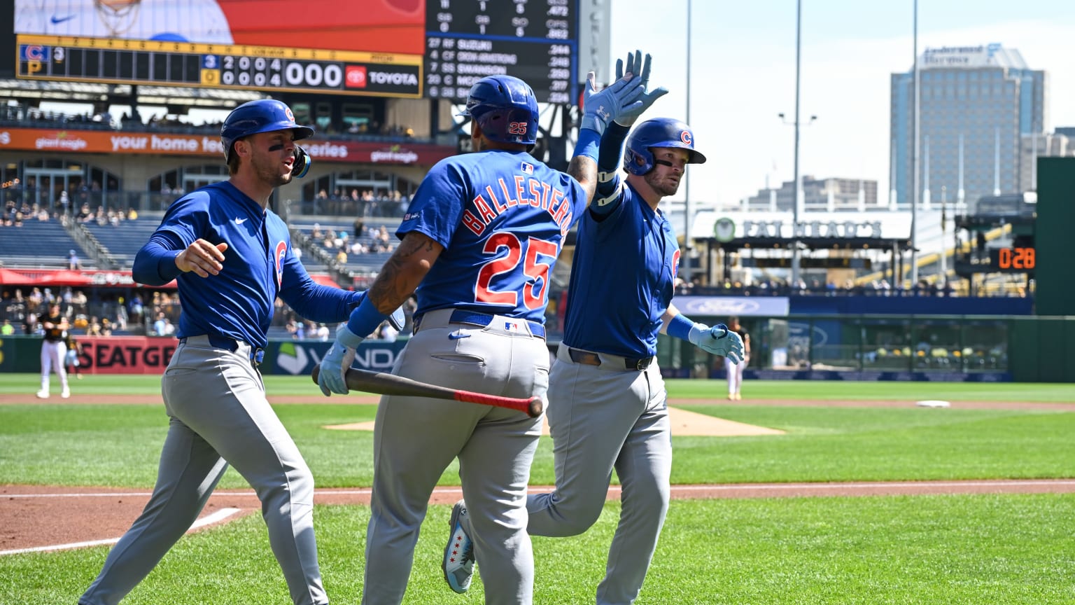 Happ and Ballesteros hit back-to-back home runs | 09/17/2025 | MLB.com