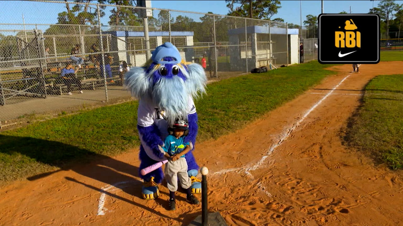 Rays' Nike RBI Tampa softball program | 04/21/2023 | Seattle Mariners