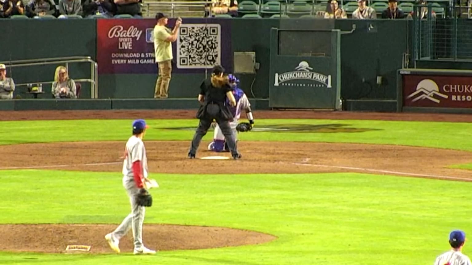 Wei-En Lin dominates in pro debut | 04/06/2025 | Athletics