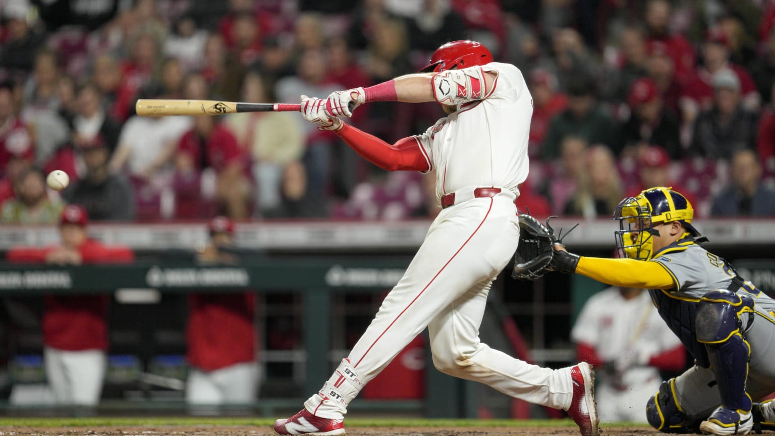 Tyler Stephenson plates two with a double | 04/09/2024 | Cincinnati Reds